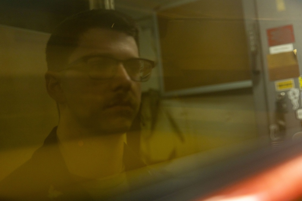 DVIDS - Images - Machinery Repairman aboard USS Higgins [Image 5 of 6]