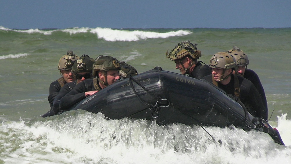 DVIDS - Images - MSPF, 24th MEU (SOC) Surf Passage Training During ...