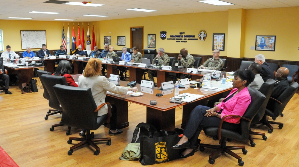 DVIDS - News - Army Reserve ambassadors hone skills to better serve ...