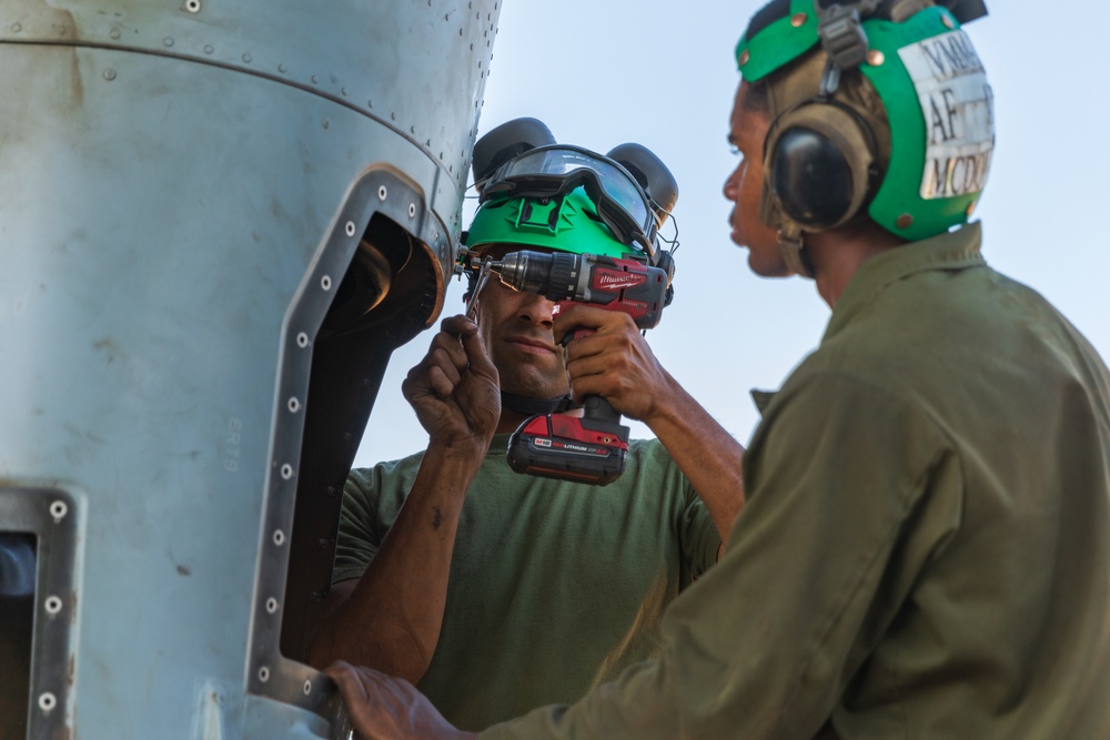 DVIDS - Images - MRF-D 24.3: MV-22B Ospreys fly during Exercise Diamond ...