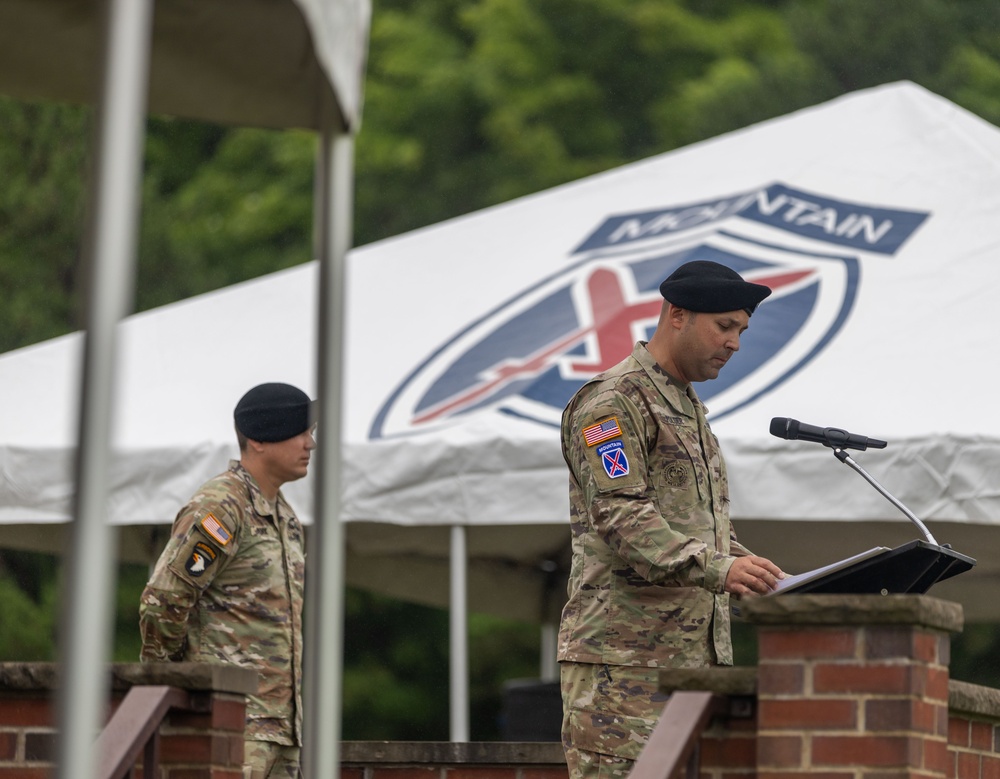 DVIDS - Images - 10th Mountain Division Artillery Change of Command ...