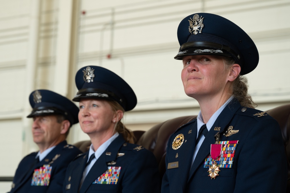DVIDS - Images - 305th Change of Command [Image 6 of 9]