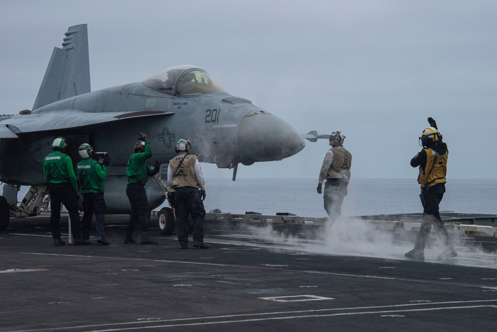 DVIDS - Images - Abraham Lincoln conducts routine flight operations [Image 7 of 8]