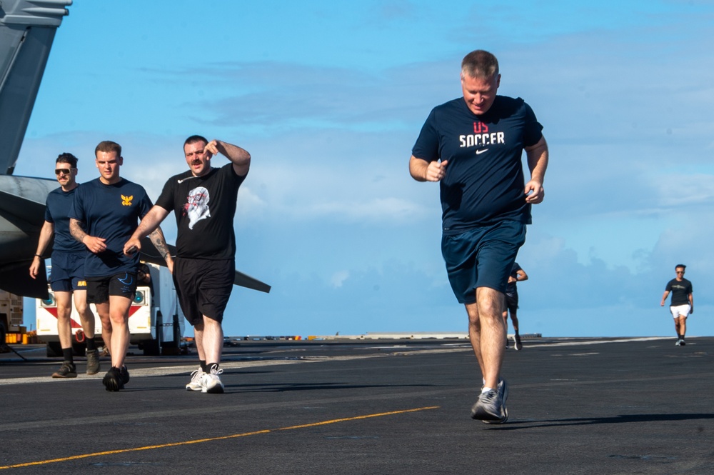 DVIDS - Images - USS Ronald Reagan (CVN76) Sailors participate in a 5K ...