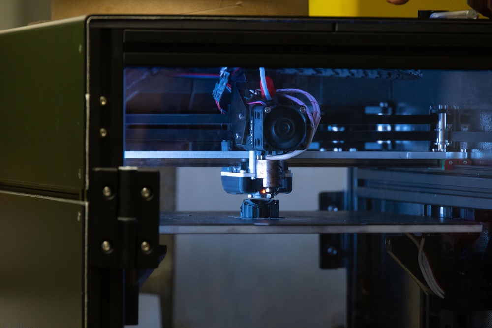 DVIDS - Images - Additive Manufacturing revolutionizes the Marine Corps ...