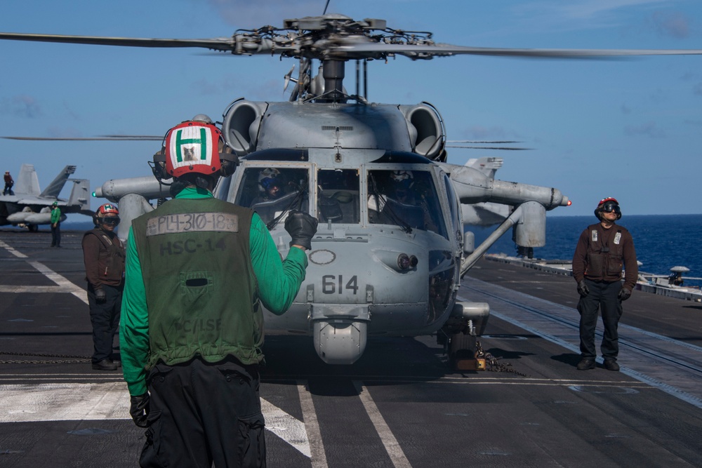 DVIDS - Images - Abraham Lincoln conducts routine flight operations [Image 4 of 5]
