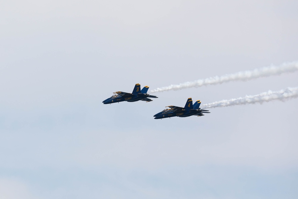 DVIDS - Images - Seattle Fleet Week Blue Angels [Image 1 of 3]