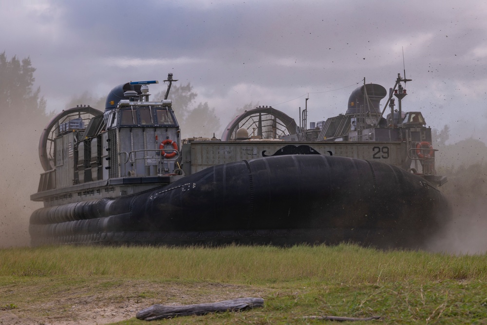DVIDS - Images - 31st MEU conducts Amphibious Insert and Combat Town ...
