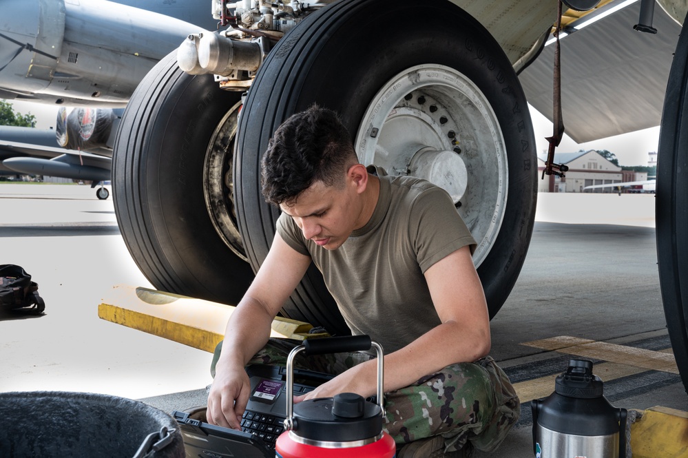 DVIDS - Images - Bamboo Eagle 24-3 Maintenance [Image 5 of 6]