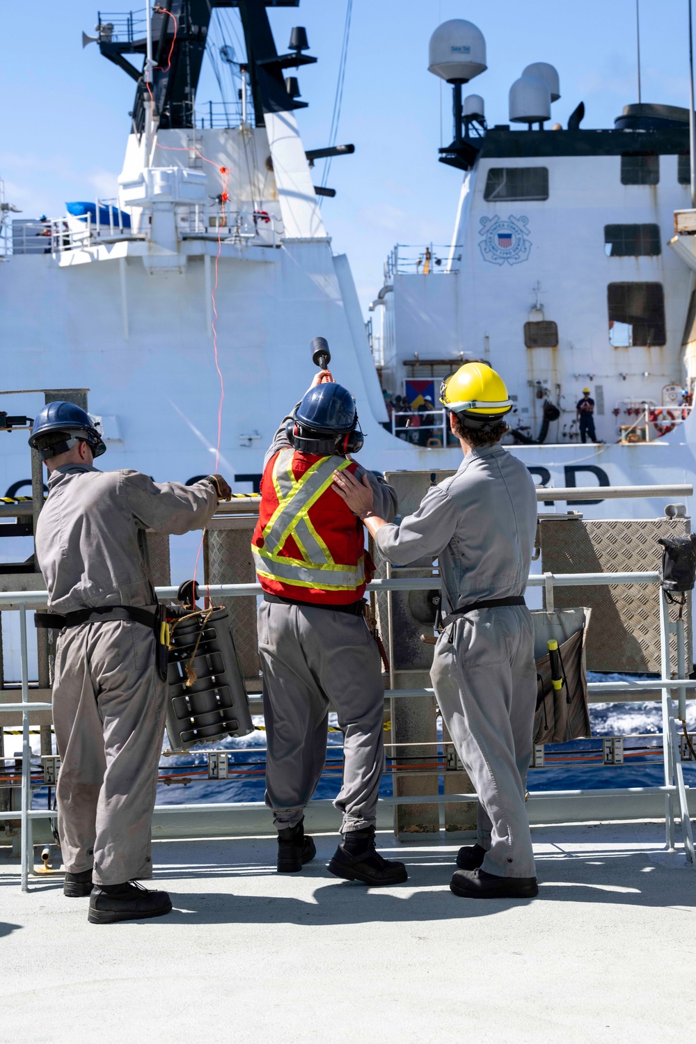DVIDS - Images - USCGC Midgett, MV Asterix conducts RAS during RIMPAC ...