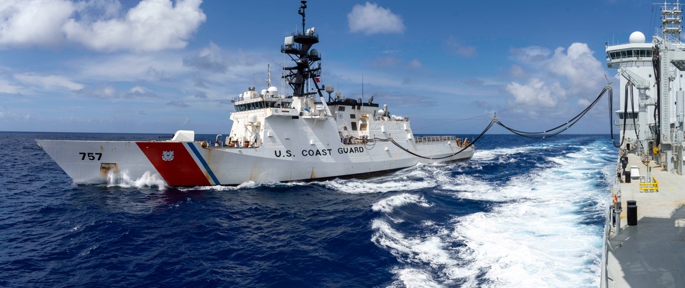 DVIDS - Images - USCGC Midgett, MV Asterix conduct RAS during RIMPAC ...