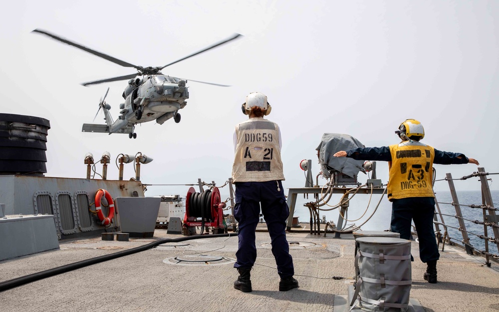 DVIDS - Images - USS Russell Conducts Flight Operations [Image 2 of 3]