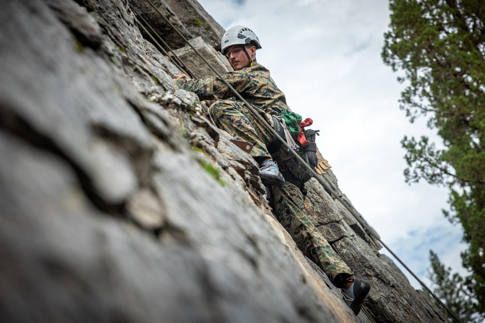 DVIDS - Images - Marines with 2nd Battalion, 1st Marine Regiment ...