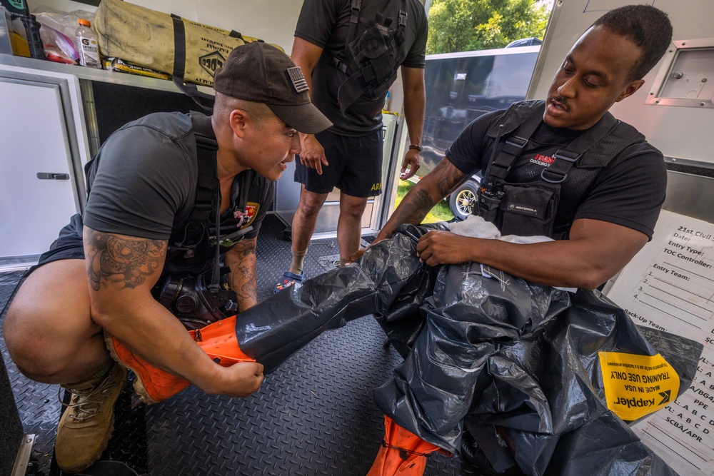 DVIDS - Images - 21st WMD-CST begins Army North-mandated training ...