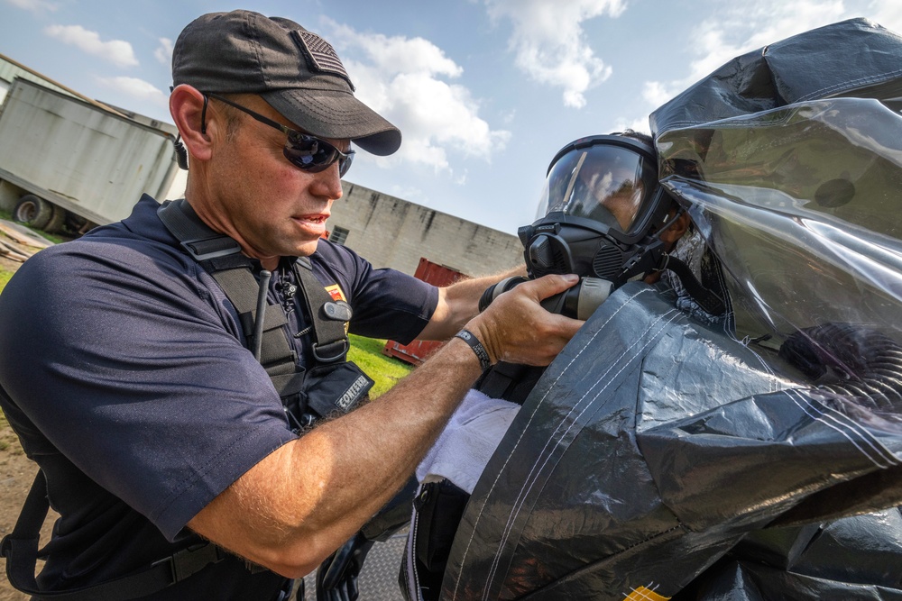 DVIDS - Images - 21st WMD-CST begins Army North-mandated training ...