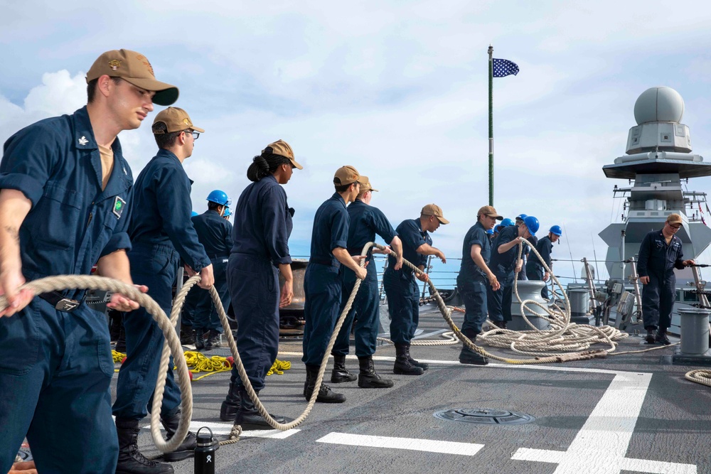 DVIDS - Images - O’Kane Sailors conduct a sea and anchor evolution [Image 4 of 5]