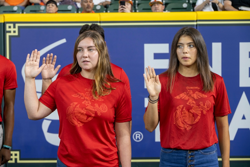 DVIDS - Images - Poolees and future soldiers conduct swear-in ceremony ...