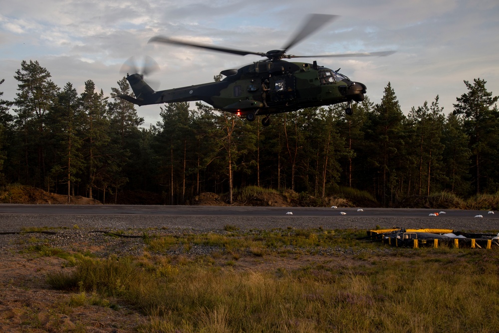 DVIDS - Images - Finnish Readiness Exercise: FARP [Image 12 of 17]