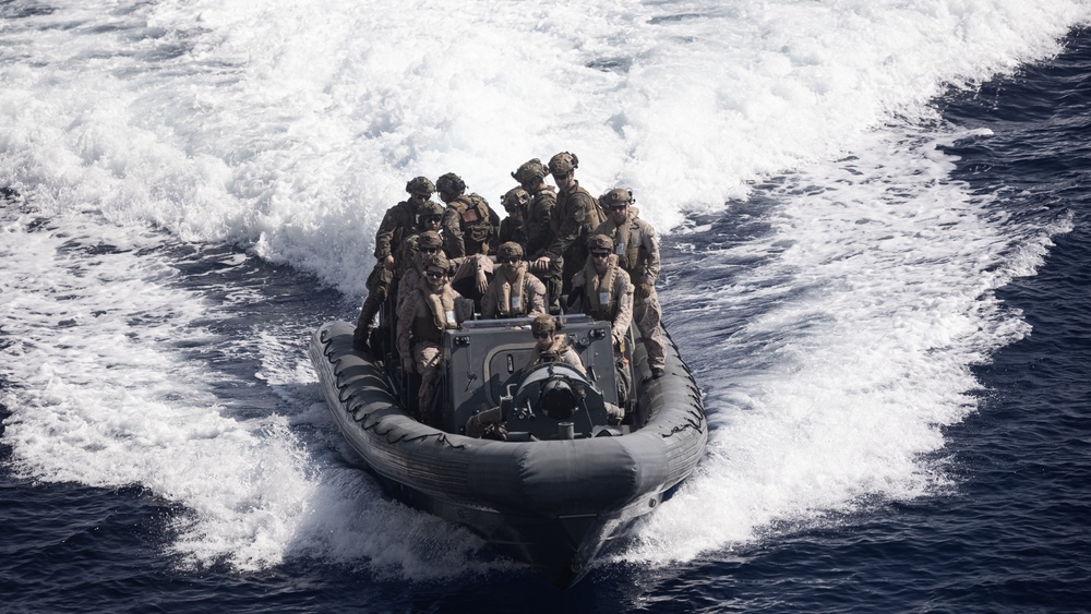 DVIDS - Images - 24th MEU (SOC) Small Boat Operations from USS New York ...