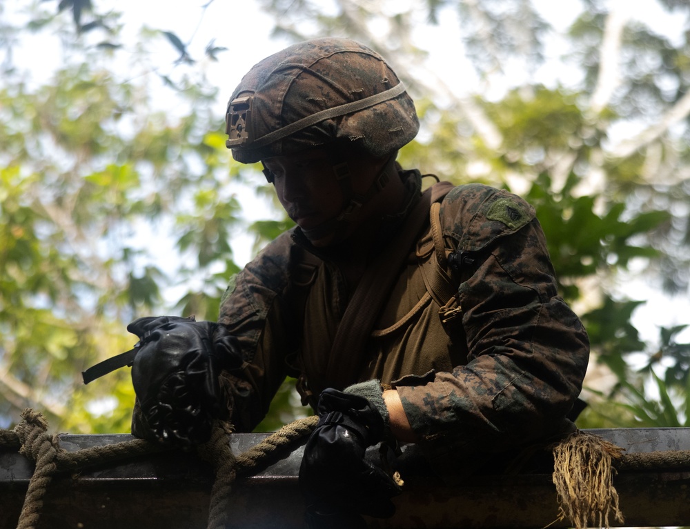 DVIDS - Images - 2nd LAAD Completes Endurance Course at Basic Jungle ...