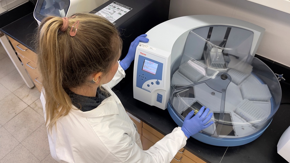 DVIDS - Images - NMRC’s Infectious Disease Diagnostic Laboratory Tests ...