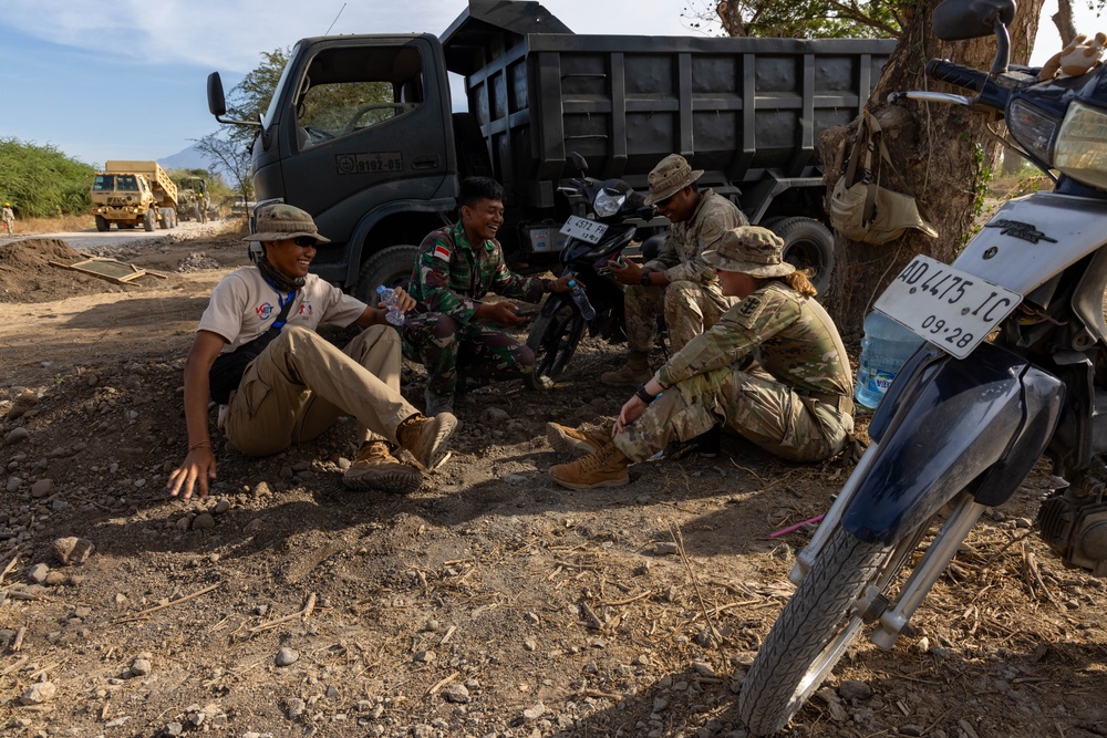 DVIDS - Images - 130th Engineer CALFEX Engineer Mobility Project [Image ...