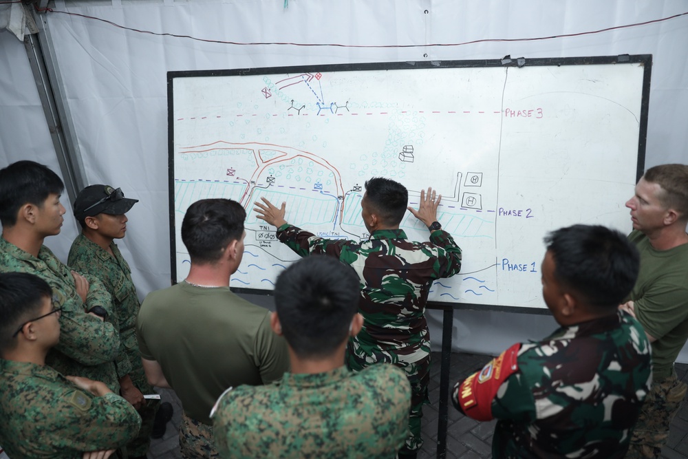 DVIDS - Images - 1st Bn., 1st Marines participates in small unit ...