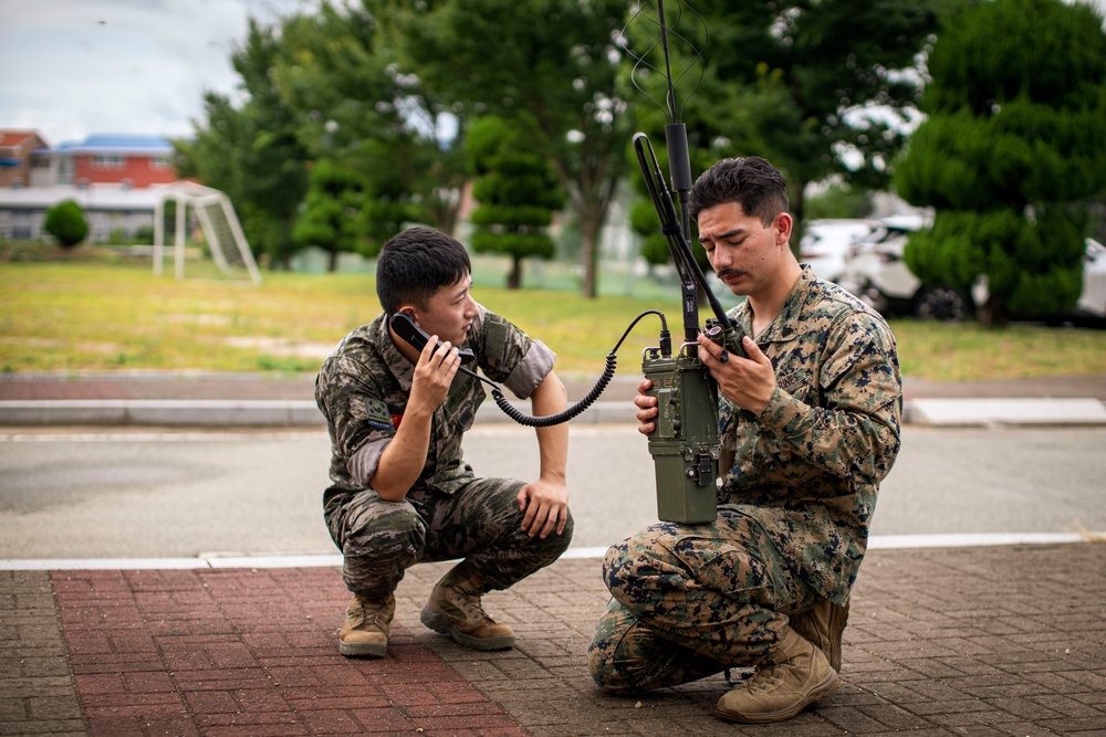 DVIDS - Images - ROK, 15th MEU Marines Enabled Partnered Communications ...