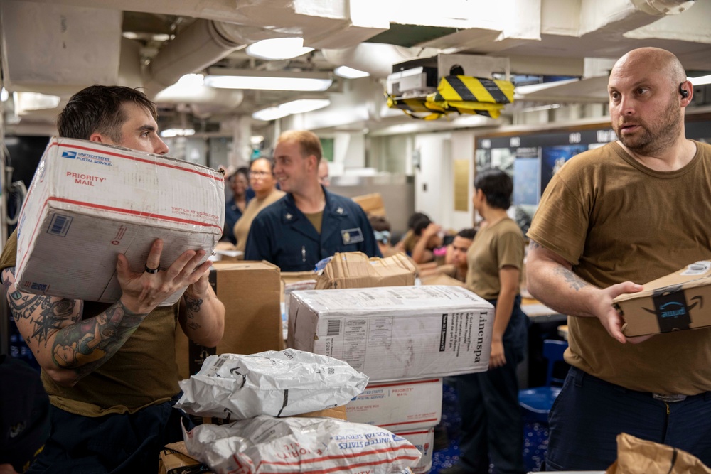 DVIDS - Images - Spruance conducts routine operations [Image 1 of 2]