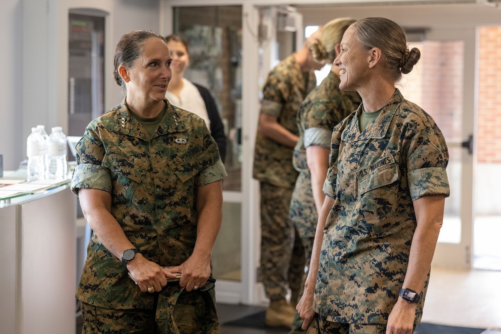 DVIDS - Images - Lt. Gen. Shea Visits 2nd MLG Human Performance Center ...