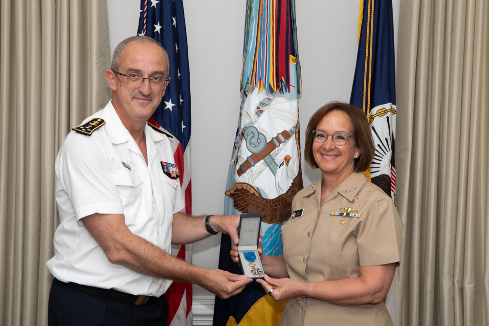 DVIDS - Images - CNO Meets with Head of French Navy [Image 1 of 3]
