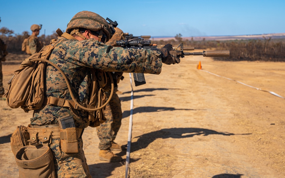 DVIDS - Images - U.S. and Brazilian Marines conduct live-fire range ...