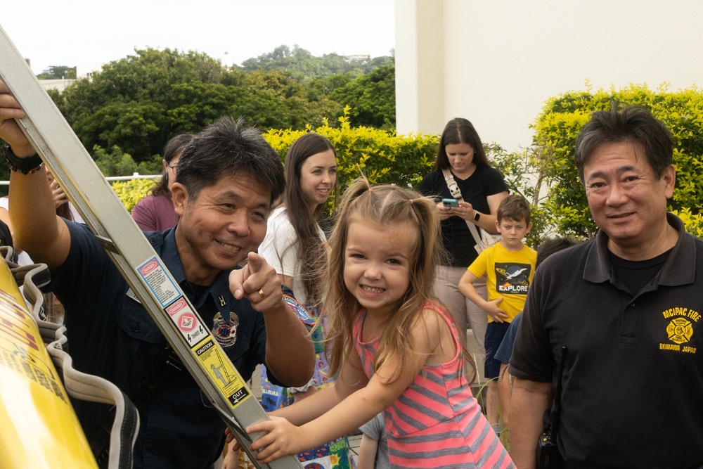 DVIDS - Images - MCIPAC F&ES Teach Fire and Life Safety to SOFA ...