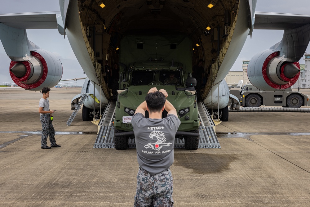 DVIDS - Images - 3/12 Marines and JSDF Kawasaki C-2 Load Test [Image 10 ...