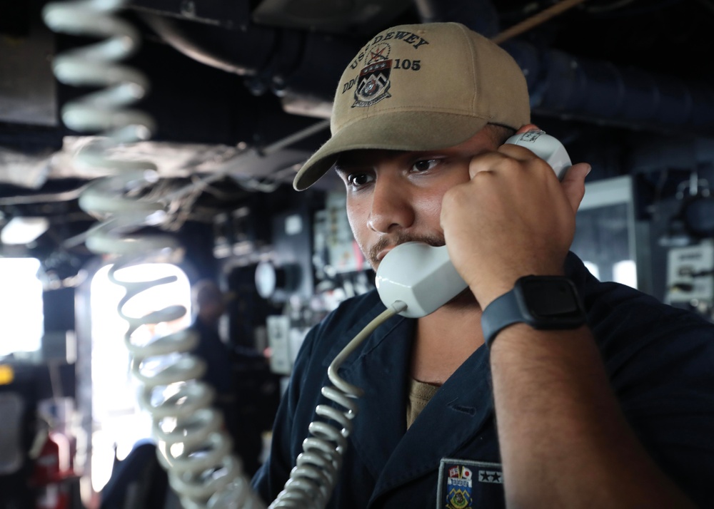 DVIDS - Images - JMSDF Commander, Escort Flotilla 3 Visits USS Dewey ...