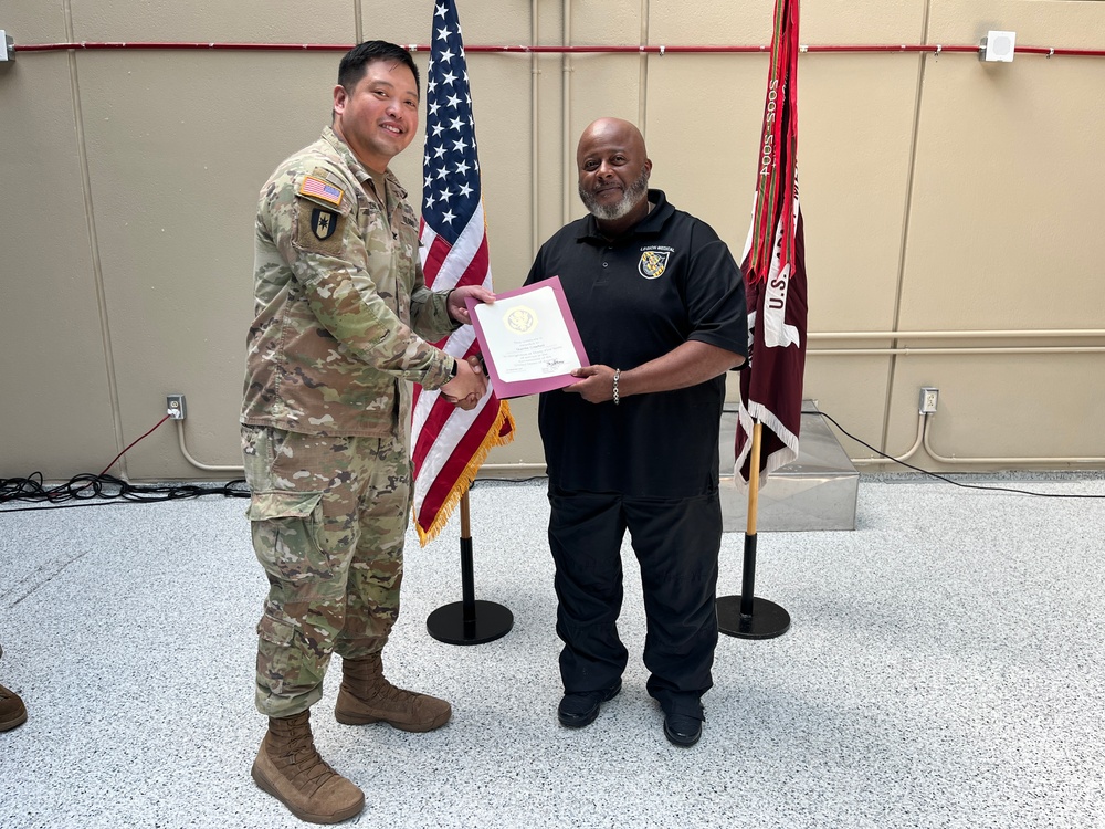 DVIDS - Images - BACH Conducts Awards Ceremony [Image 8 of 22]