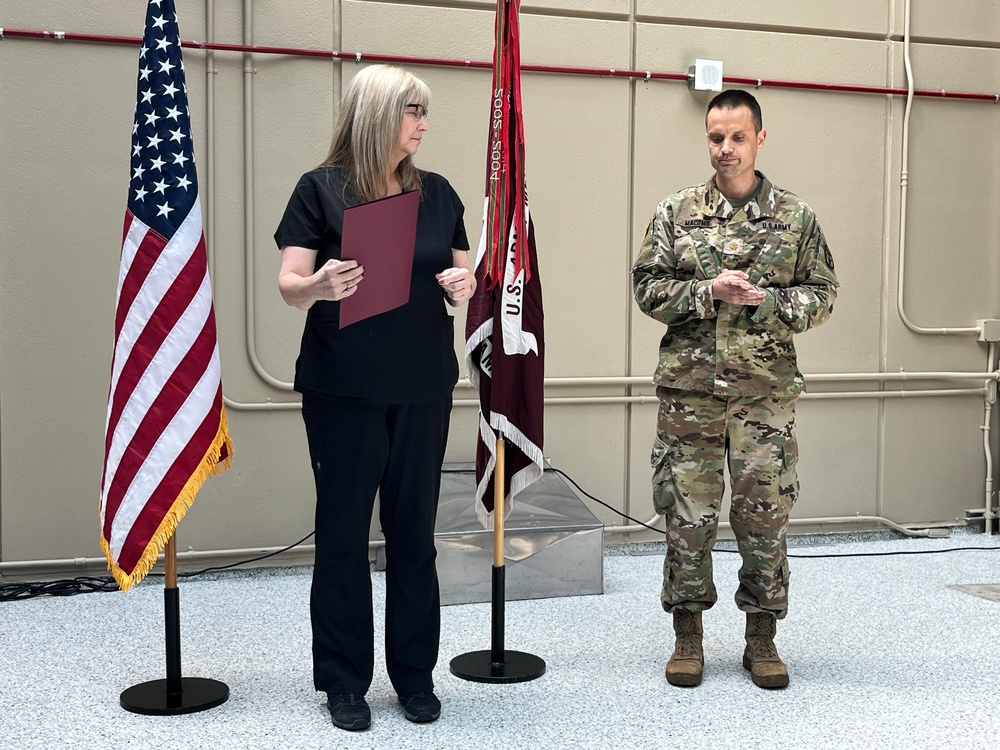 DVIDS - Images - BACH Conducts Awards Ceremony [Image 11 of 22]