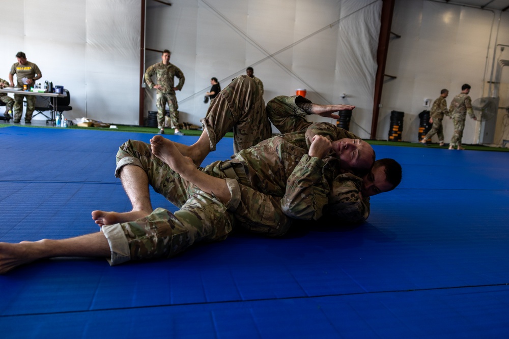 DVIDS - Images - Combatives [Image 7 of 16]