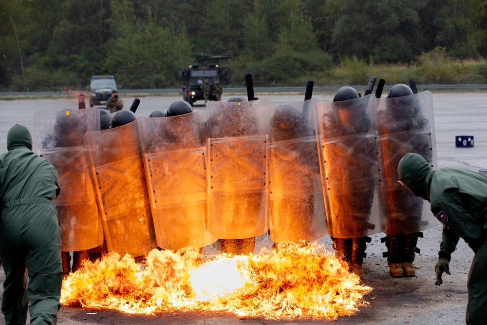 DVIDS - Images - 41st IBCT Conducts Fire Phobia Training at Joint ...