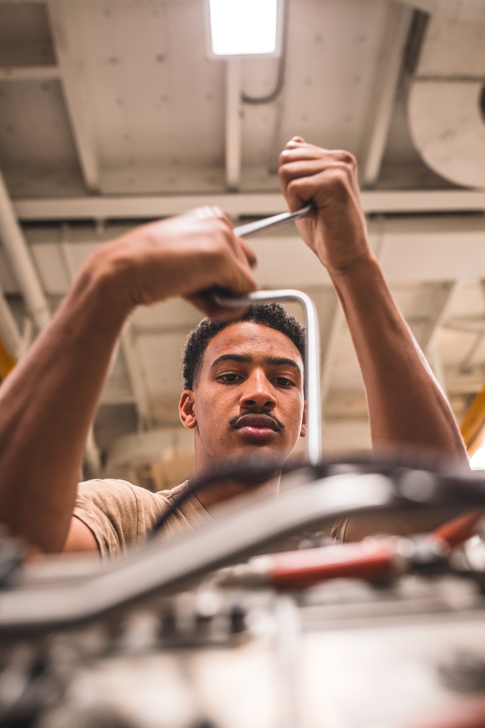 DVIDS - Images - USS George Washington Sailors maintain aircraft