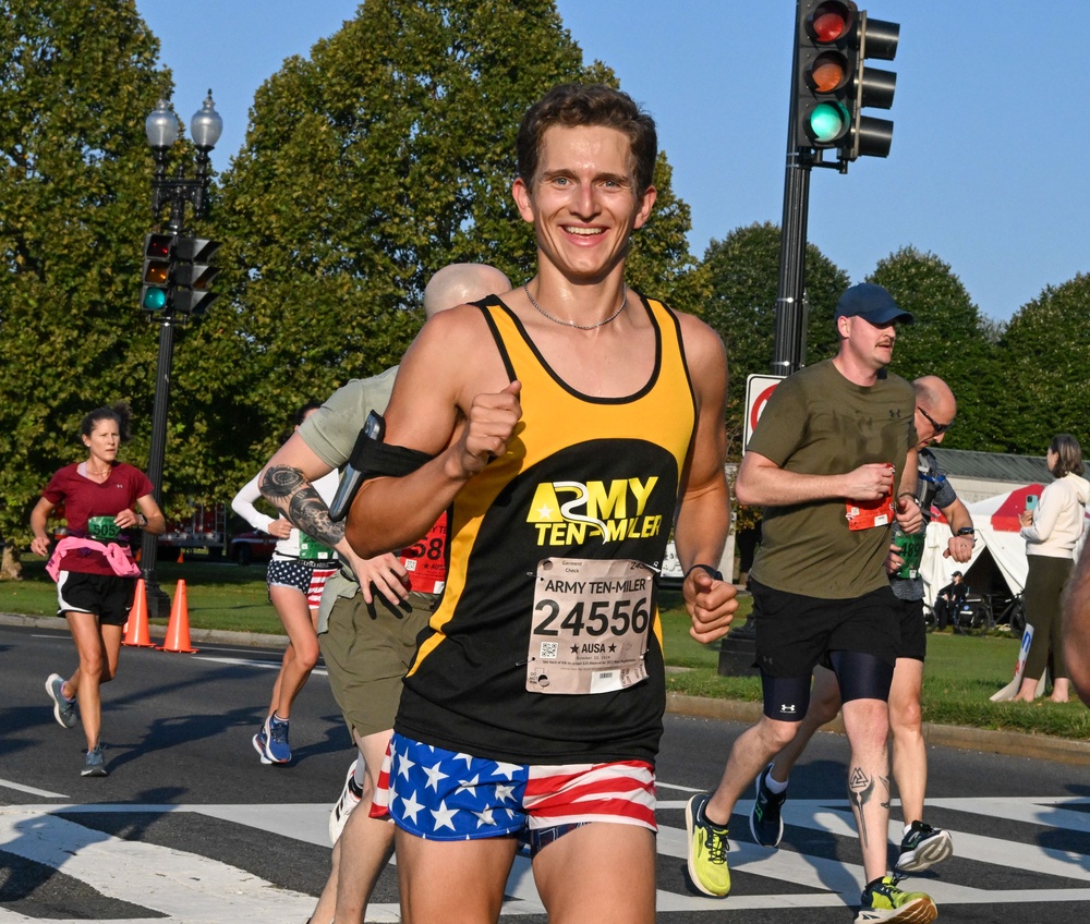 DVIDS - Images - 2024 Army Ten-Miler [Image 2 of 10]