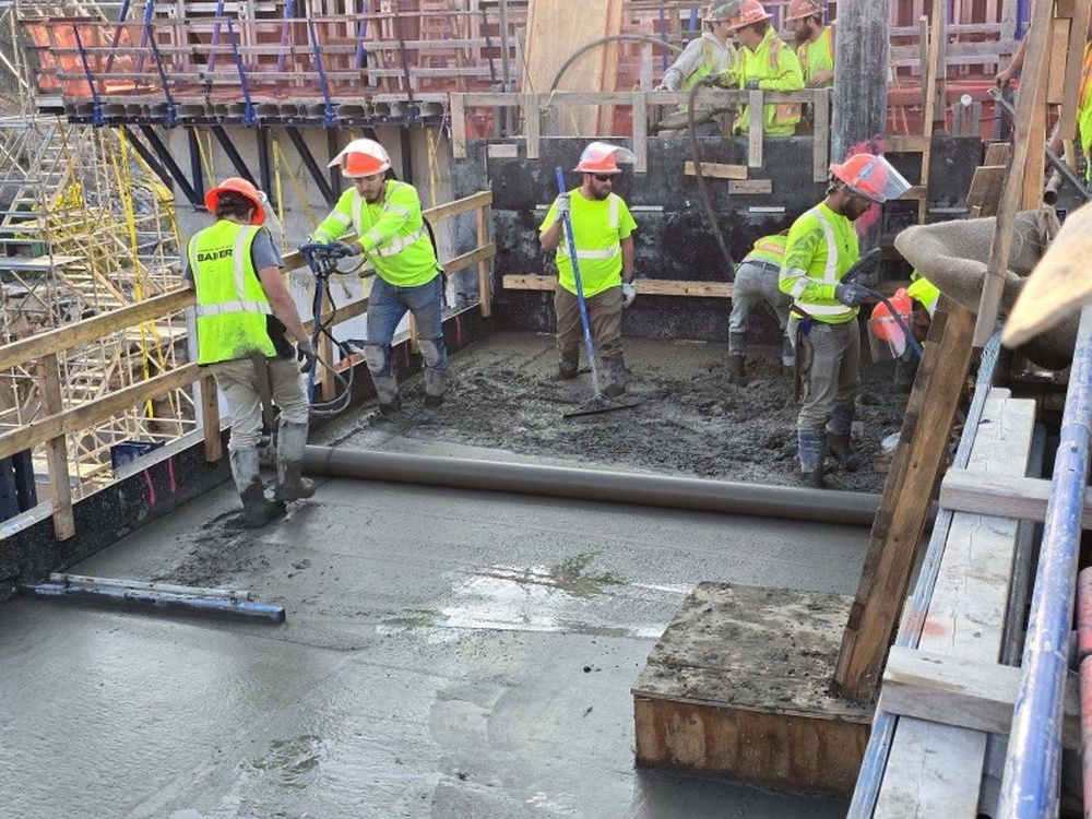 DVIDS - News - Kentucky Lock Addition Project reaches first monolith ...