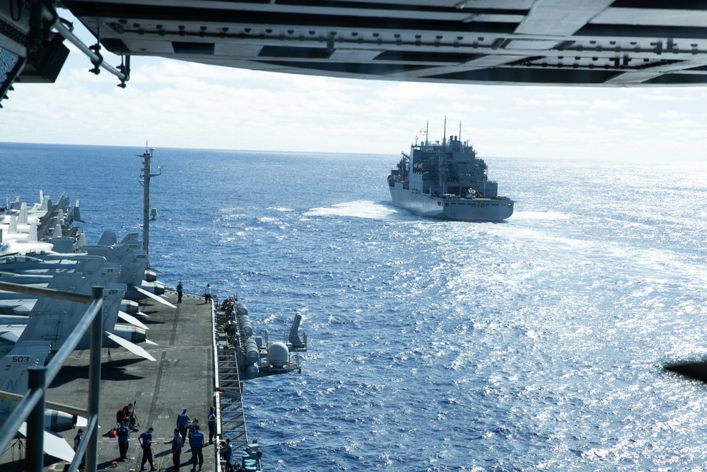 DVIDS - Images - USS George Washington Sailors conducts replenishment ...