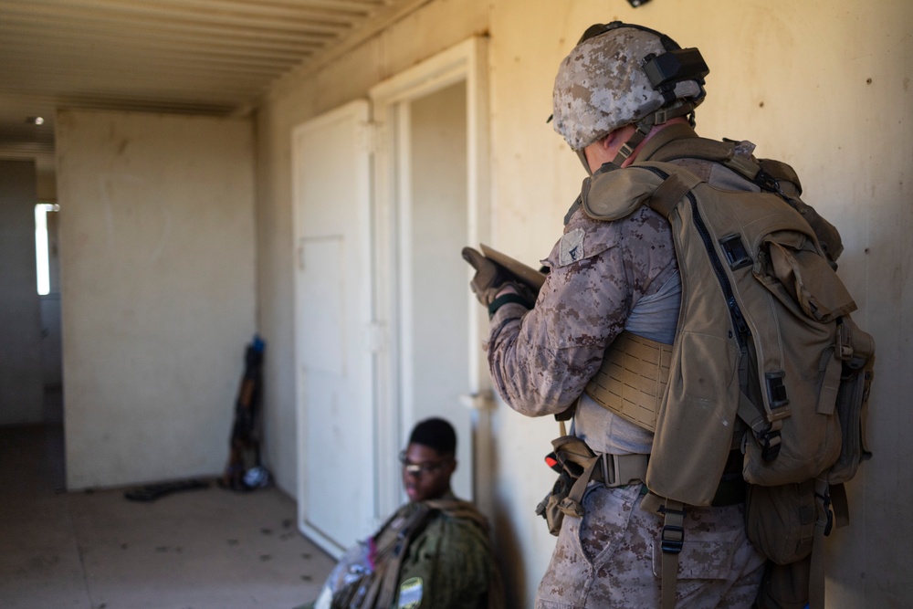 DVIDS - Images - V17 Marines execute mechanized raid course [Image 6 of 9]