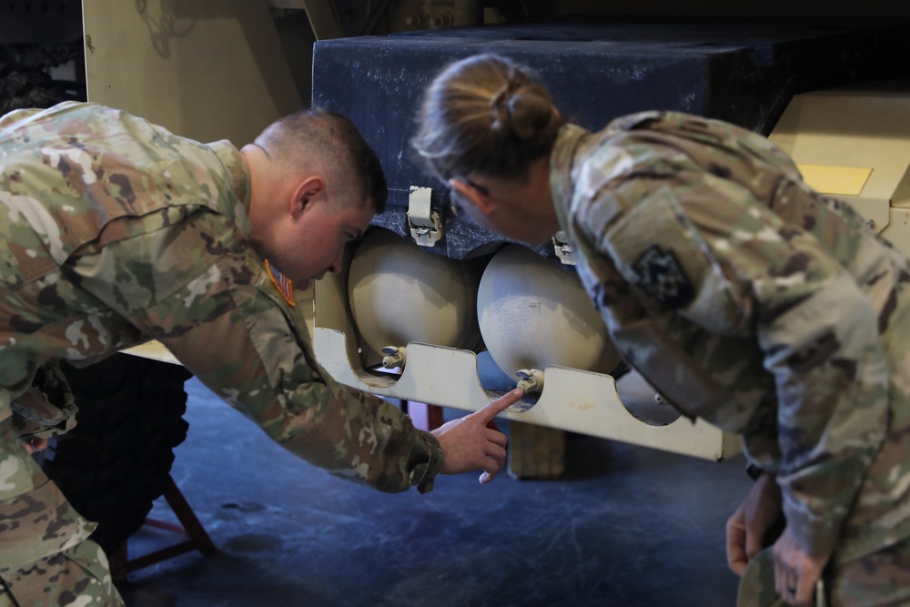 DVIDS - Images - 109th MPAD conducts convoy training [Image 3 of 13]