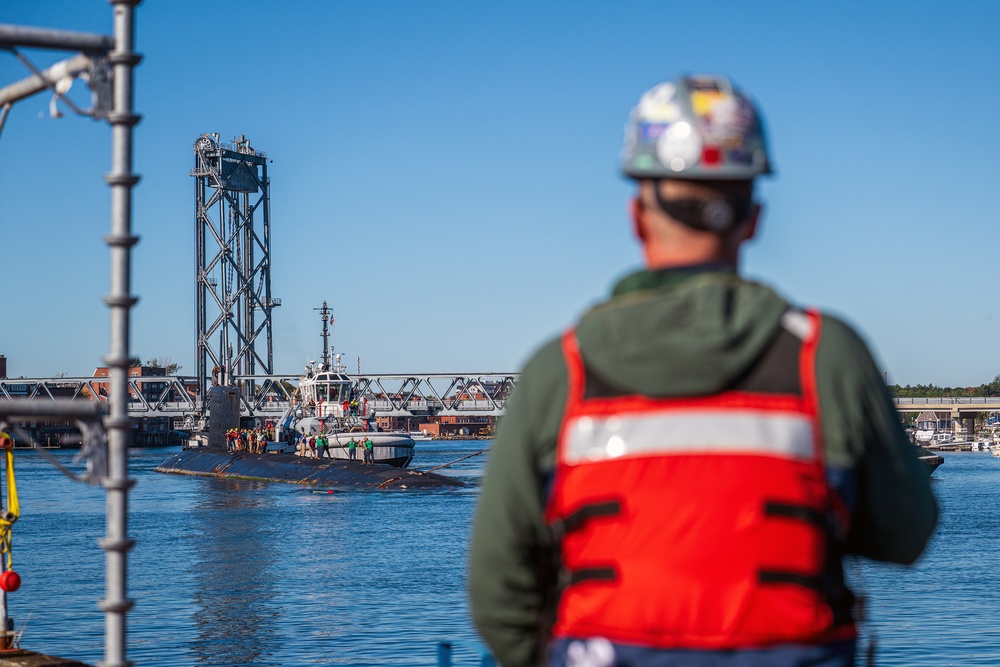 DVIDS - Images - USS Washington (SSN 787) Arrives at Portsmouth Naval ...