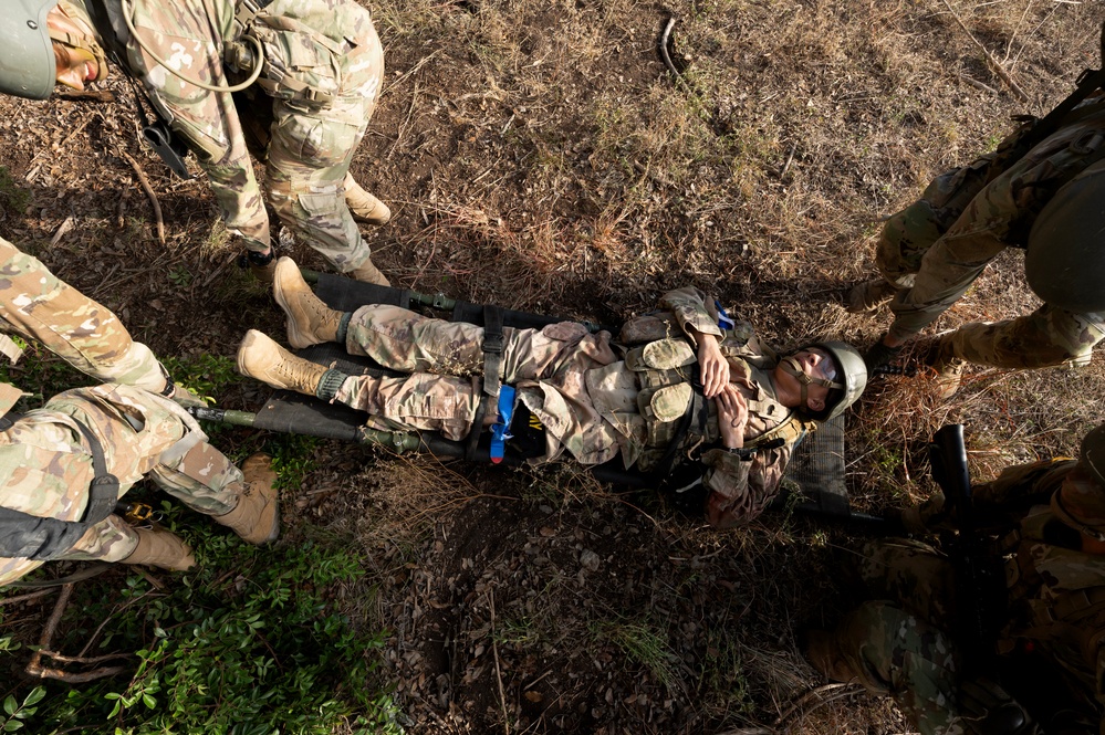 DVIDS - Images - Soldiers tackle combat medic field training [Image 3 ... DVIDS - Images - Soldiers tackle combat medic field training [Image 3 ...