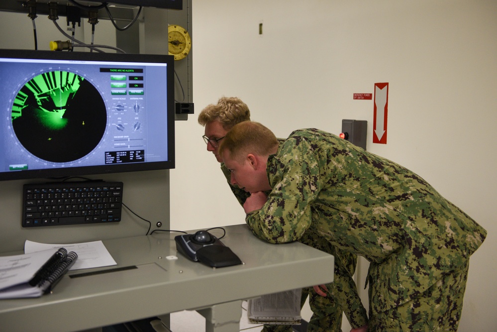 DVIDS - Images - SCSTC GL Accession-Level Sailors Learn How to Energize ...