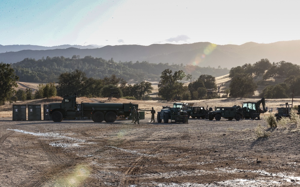 DVIDS - Images - NMCB 4 Seabees at FTX [Image 3 of 11]