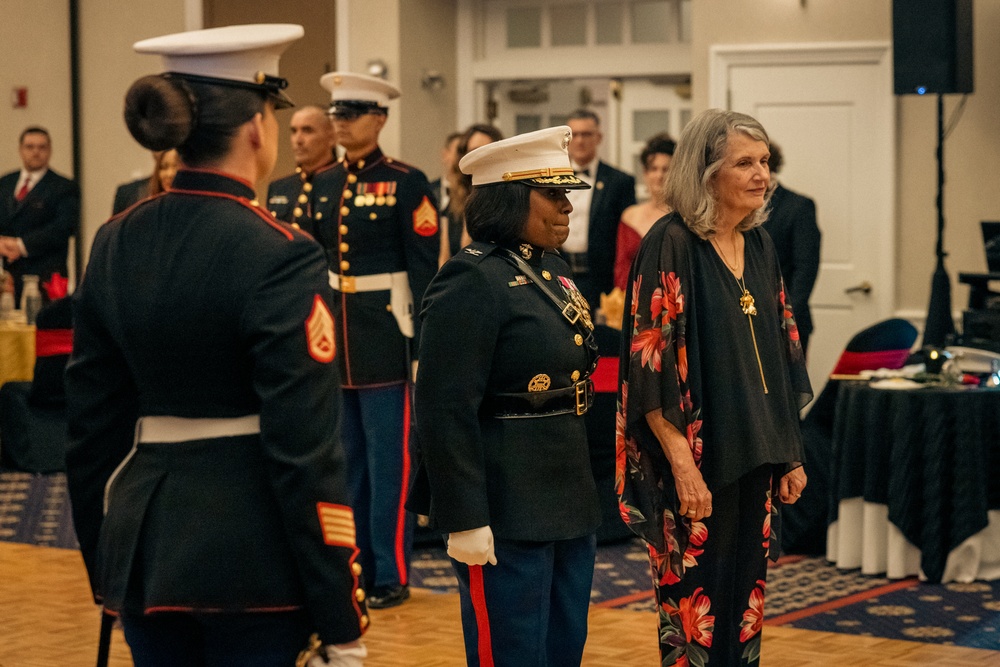 DVIDS - Images - Wounded Warrior Regiment Birthday Ball [Image 5 of 15]